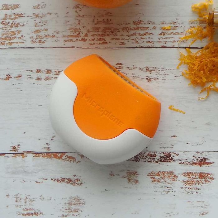 Flexi Zesti™: Ultra-Sharp Citrus Zester | Microplane